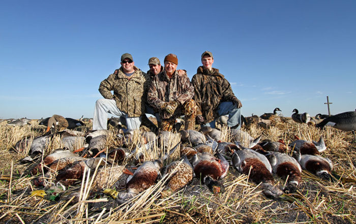 North Dakota Duck Hunting Guides & Goose Hunting Outfitters